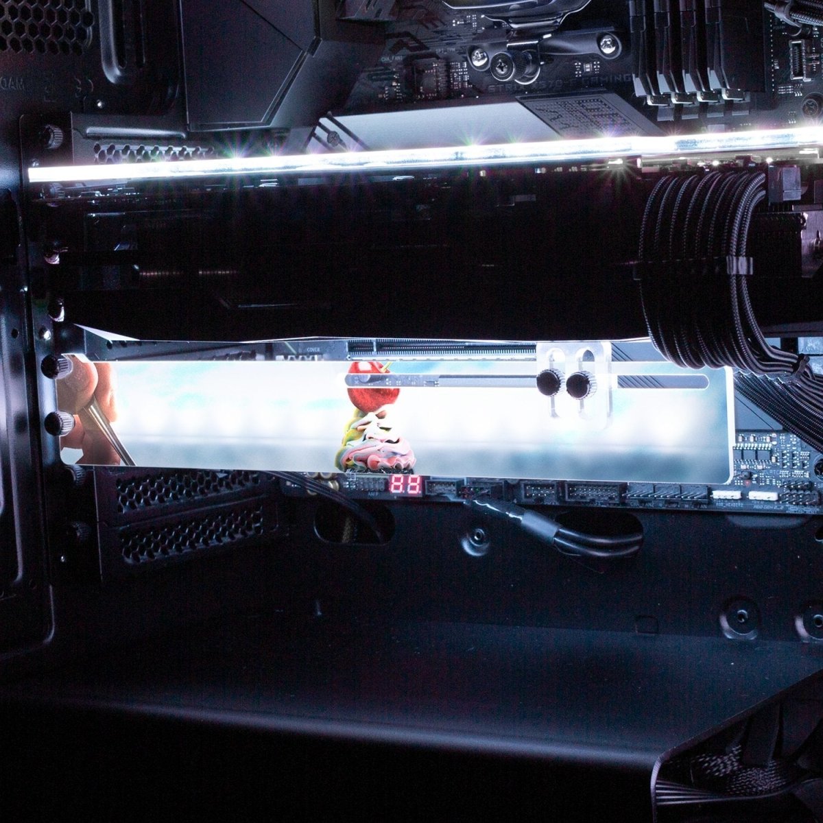 Cherry on the Mountain Cake RGB GPU Support Bracket - Perphotal ...